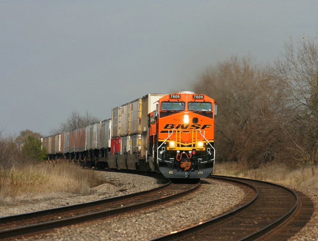BNSF 7609